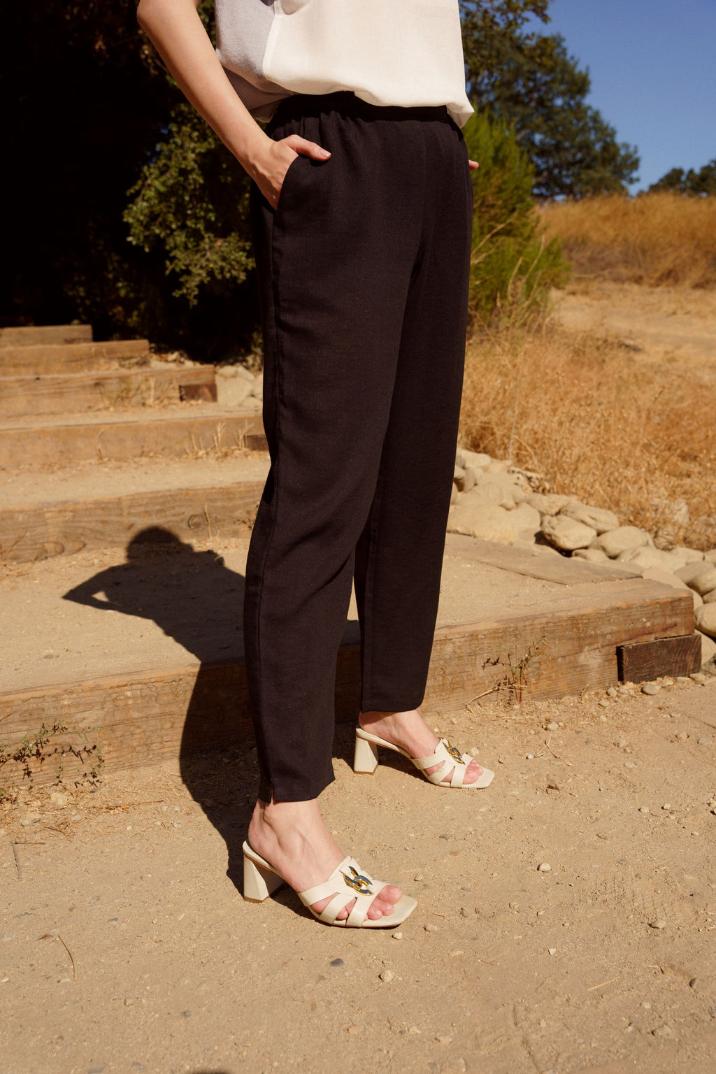AAPT21 - Flat Front Tapered Leg Linen Pant – Fridaze - Linen AAPT21 - Flat Front Tapered Leg Linen Pant – Fridaze - Linen